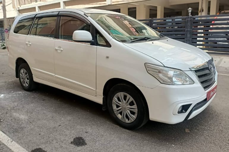 Used Toyota Innova in Bangalore - 19 Second Hand Toyota Innova for Sale